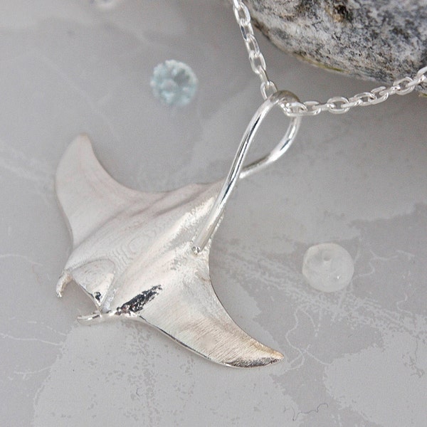 Diving Necklace - Etsy UK