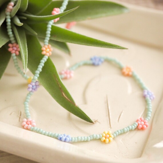 Daisy Chain Choker or Necklace / Spring Pastels Daisy Choker / - Etsy