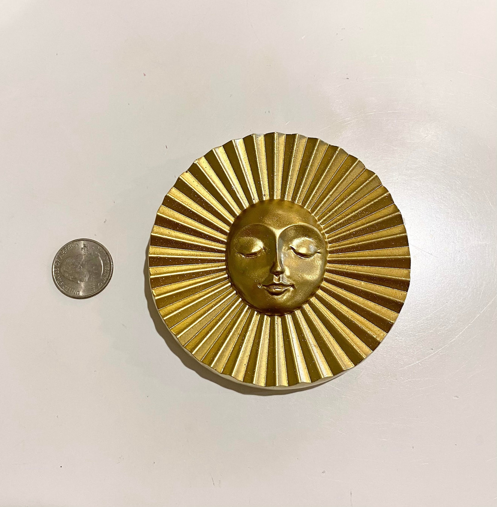 Gold SUN FACE DISC & Reaching Rays of Light - Representing Aten God of ...