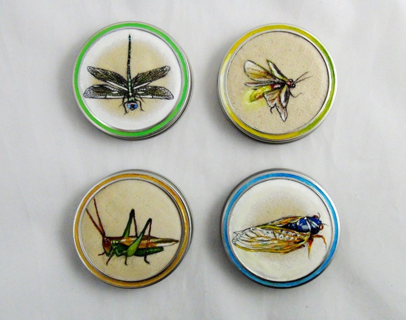 Bug on a Jar - Painted Mason Jar Lids - Dragonfly and Lightning Bug in ...