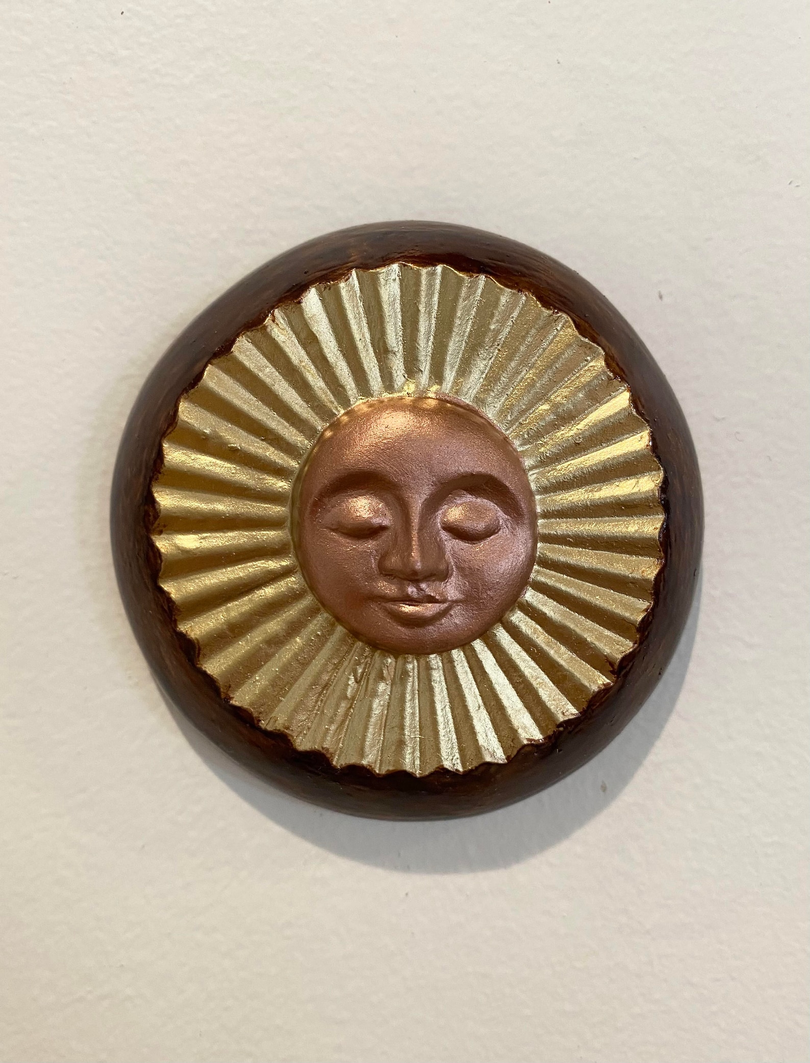 SUN FACE DISC & Reaching Rays of Light in Your Choice of Gold or Copper ...