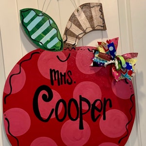 Teacher Door Hanger Apple - Etsy