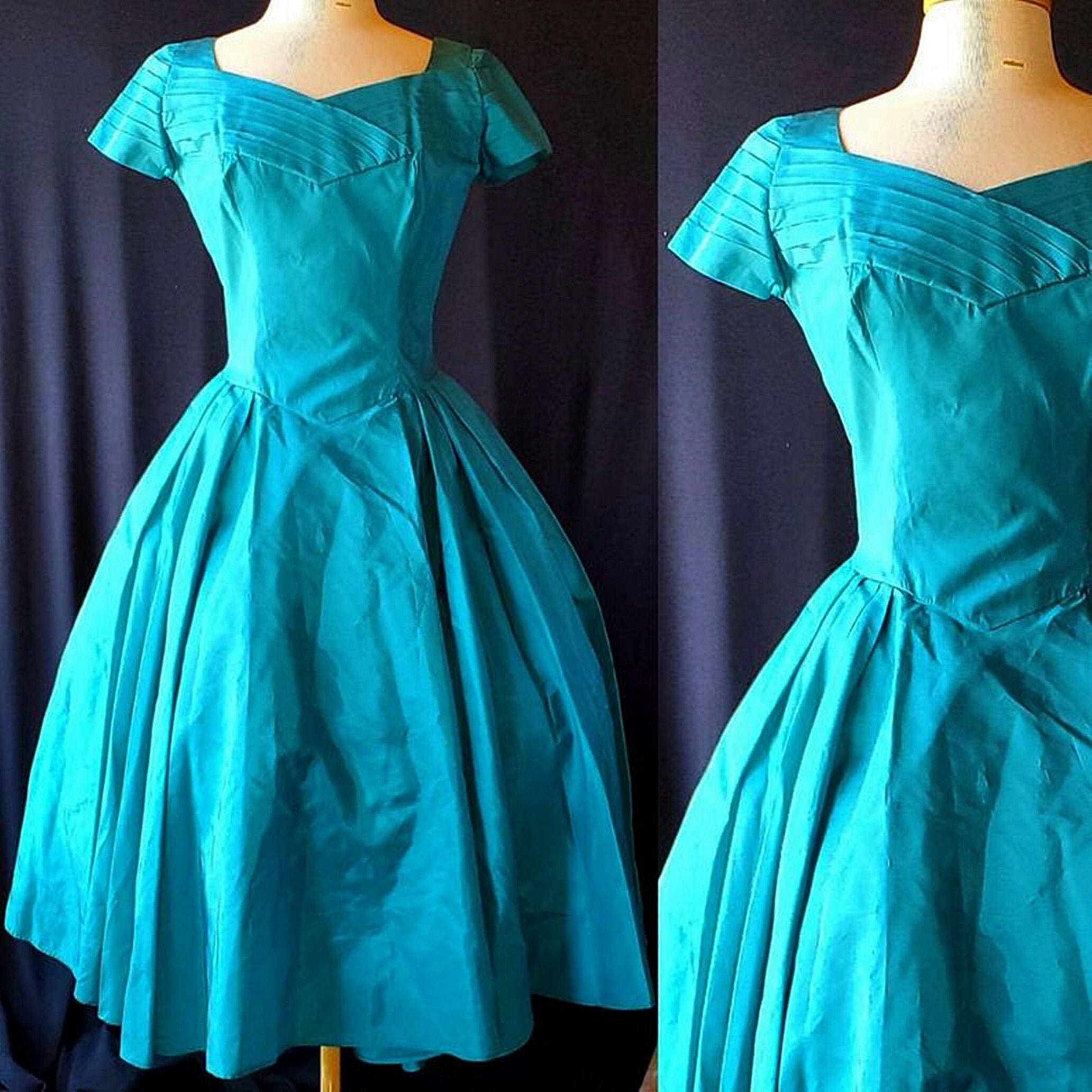 1950s Hats: Pillbox, Fascinator, Wedding, Sun Hats