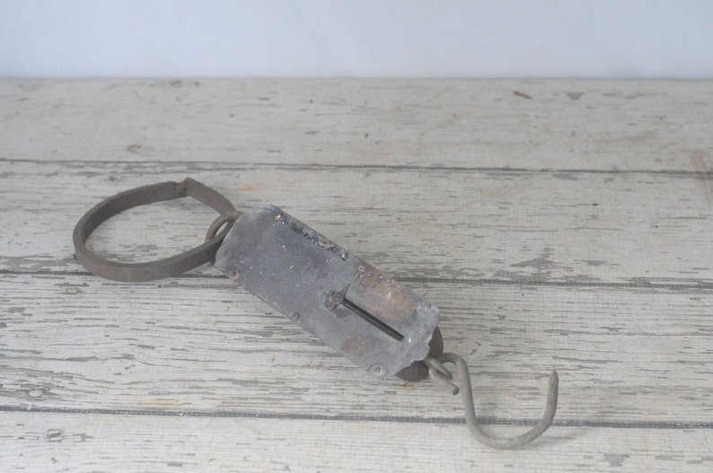 Vintage . Utility Hanging Spring Scale USA 0-50 Lbs. Hanging - Etsy