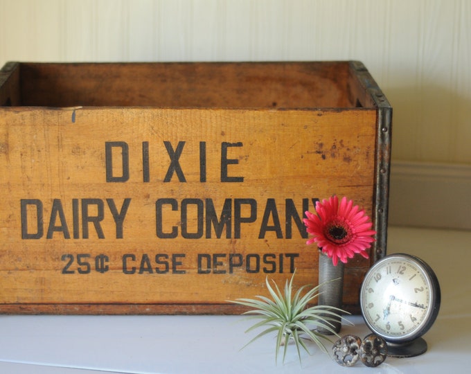 Wood Crate Vintage Dixie Dairy Wood Crate Dixie Dairy Wood Box 25cent ...