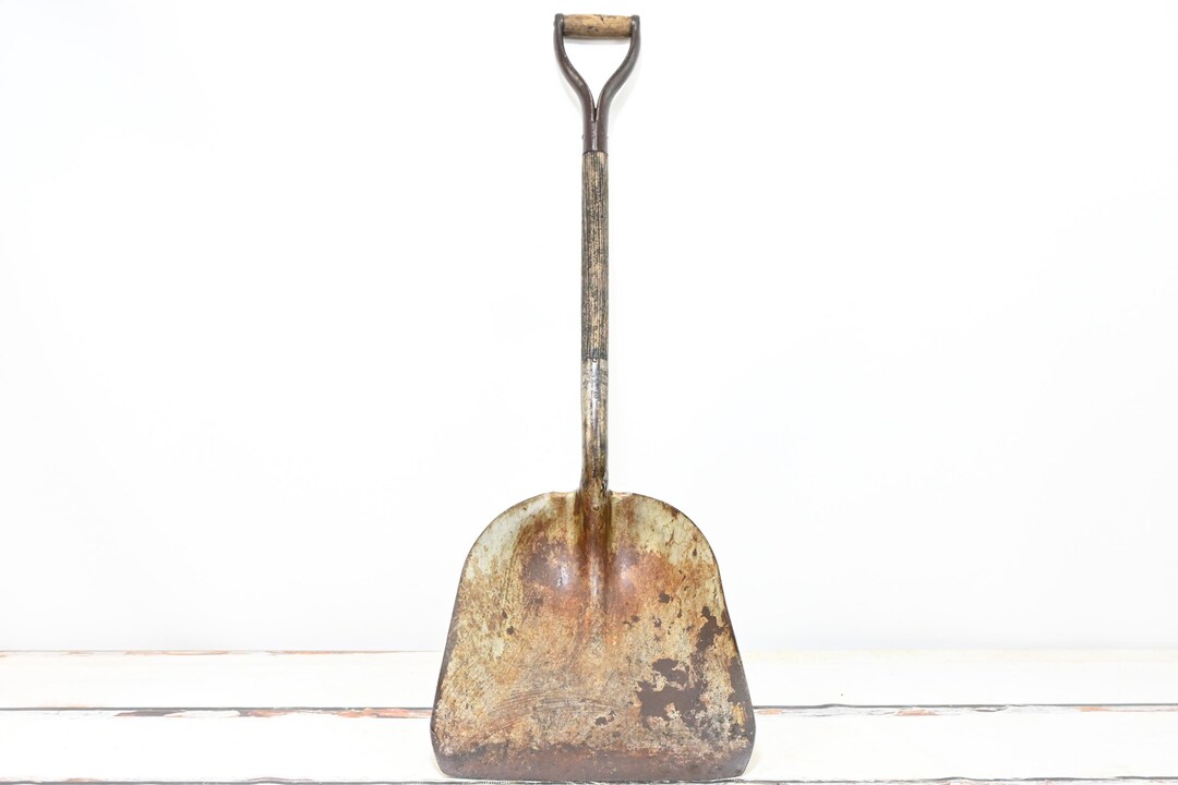 Vintage Wyoming Red Edge #8 Shovel Coal Grain, Antique 43", Worn Used ...
