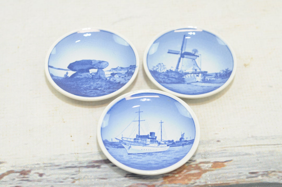 3 Vintage . ROYAL COPENHAGEN Denmark Mini Plates 3" Diameter - Etsy