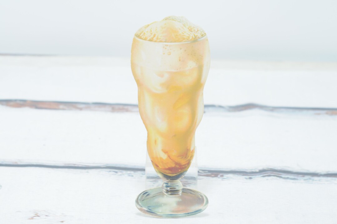 Vintage 1950s Ice Cream Root Beer Float Soda Fountain Die Cut Litho ...