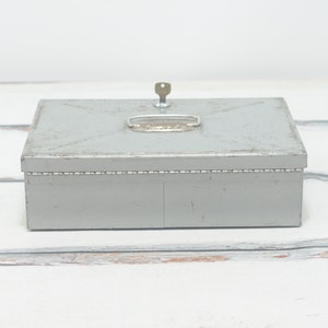 Vintage . Gray Acorn Fire Resistant Vault With Key Metal Strongbox Cash ...
