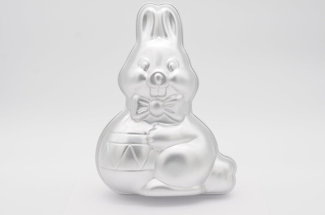 Vintage 1984 Wilton ALUMINUM 3D Bunny Rabbit Cake Pan Mold 502-3452 ...
