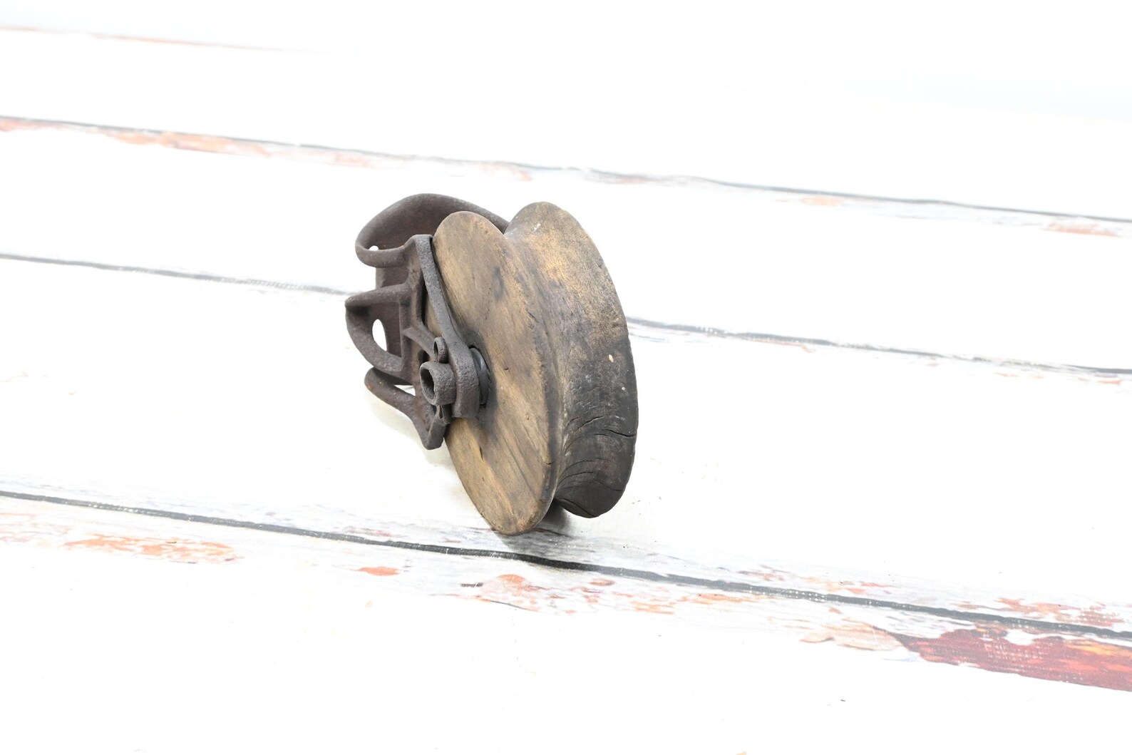 Antique Cast Iron and Wooden M.H.T. Co. OK Barn Pulley Vintage Barn ...