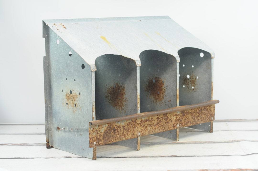 Vintage Metal Chicken Brooder Chicken Coop Nester Farmhouse Decor 32x23 ...