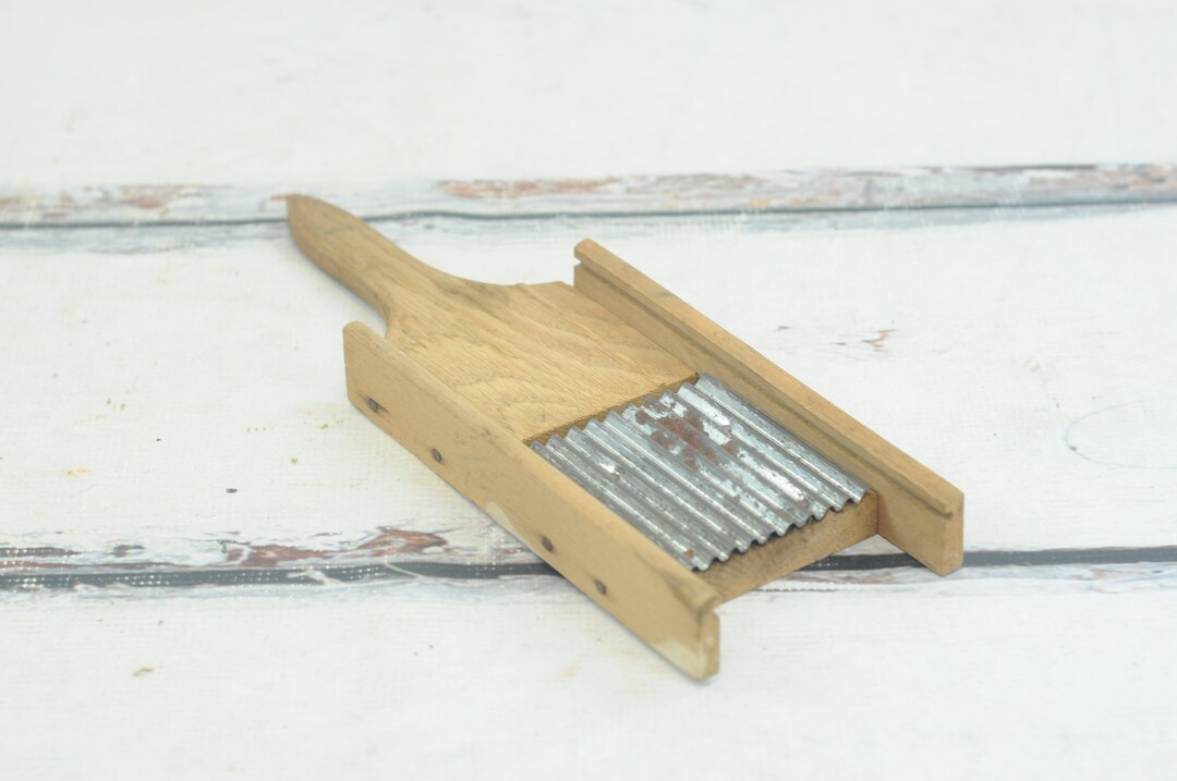 Vintage . Small Handheld Wood Slaw Cutter Cabbage Slaw & Vegetable ...