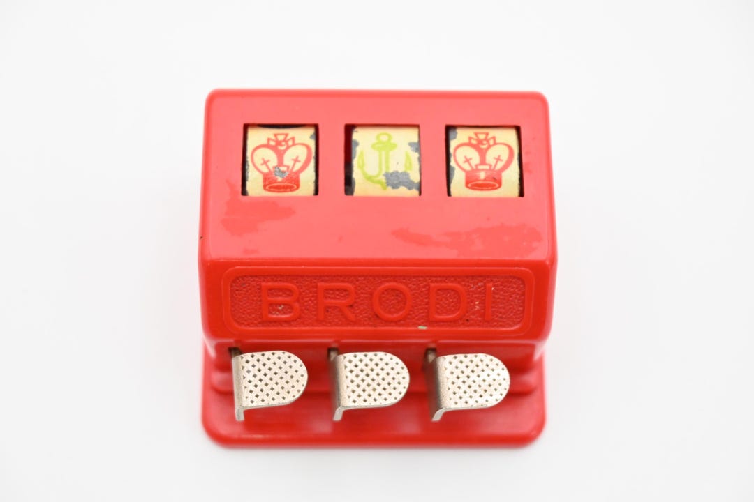 Vintage O. Schoenhut Inc Brodi Miniature Casino Slot Machine Game 2” - Etsy