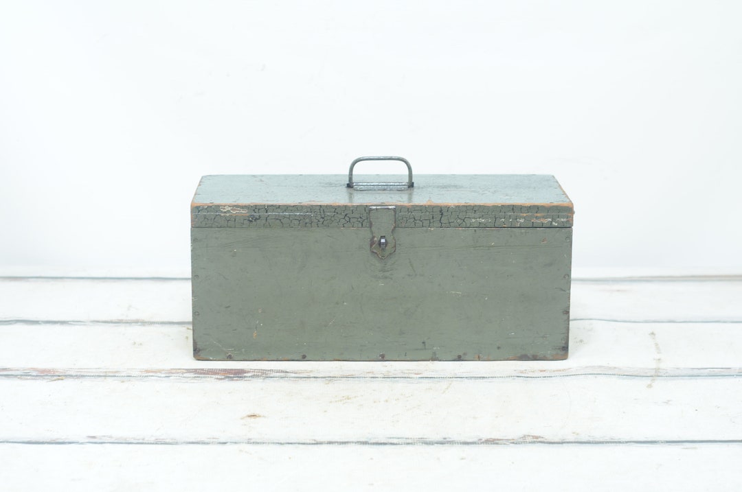 Vintage . Green Wood Tool Box Chest Hand Made Primitive Folk Art Wooden ...