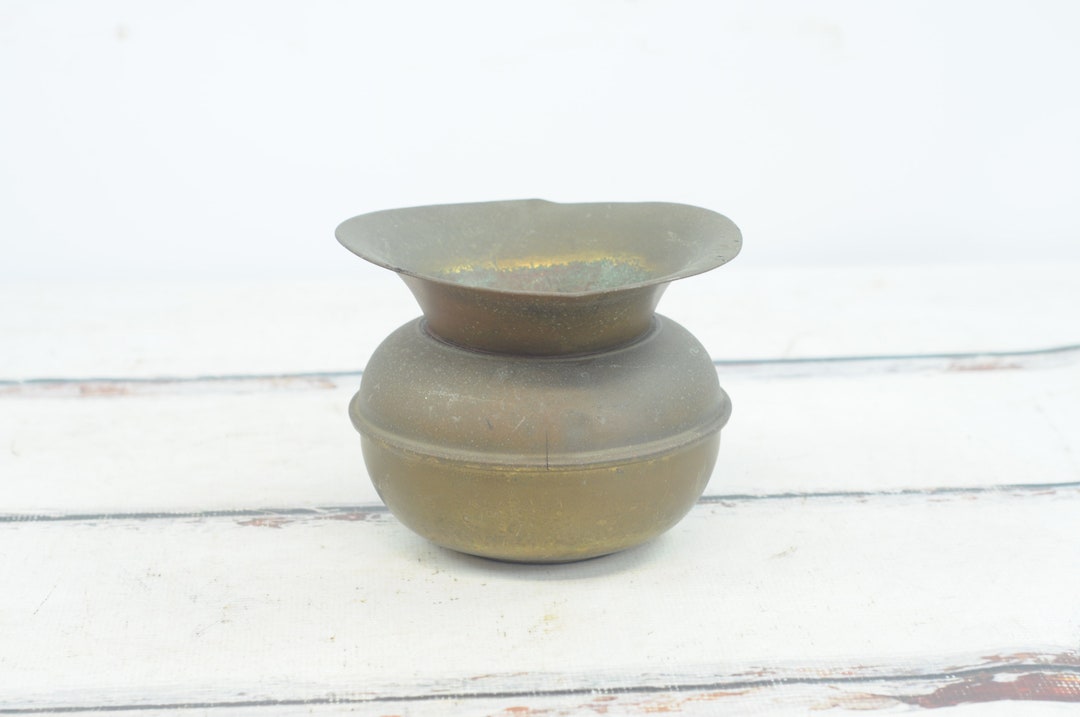 Vintage . Brass Spittoon Cuspidor 7.75"d X 6.25"h Nice Patina Made in ...