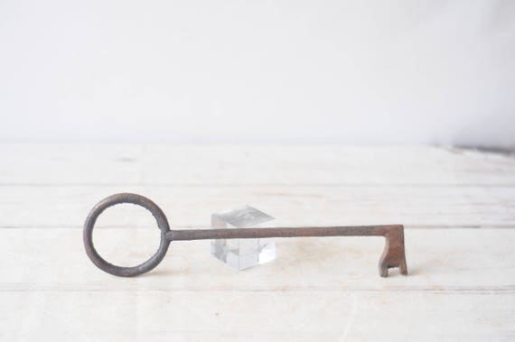 Antique ./ Vintage Key Extra Large Rustic Skeleton Key | Etsy