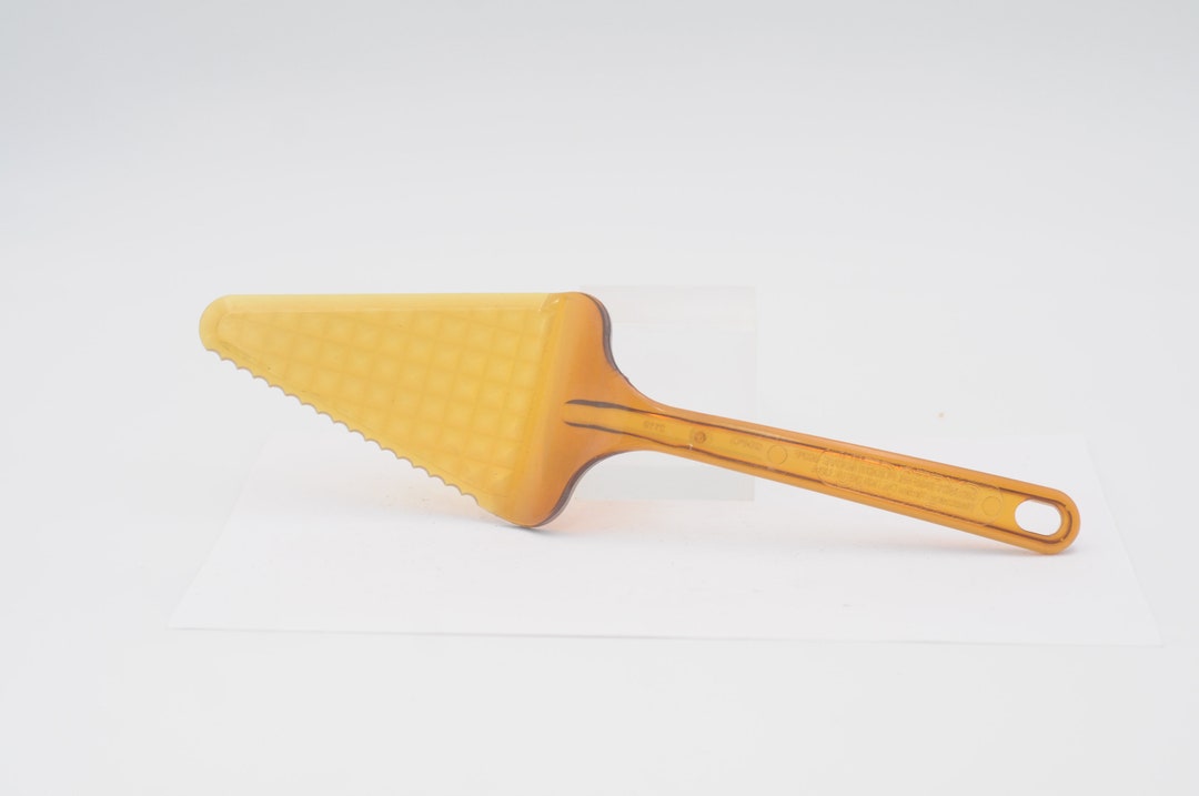 Vintage Ultratemp Amber Serrated Pie Spatula Server Utensil Robinson ...