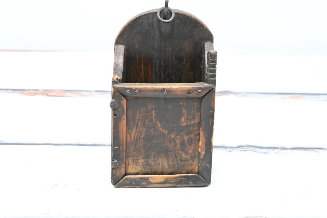 Antique . Primitive Folk Art Farmhouse Wood Splinter Box Wall Box ...