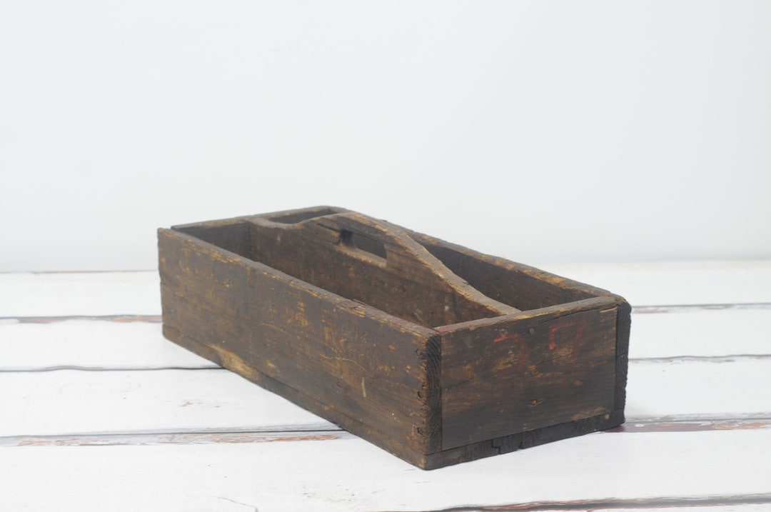 Antique ./ Vintage Wood Divided Tote Box Crate Wood Box With Dividers ...