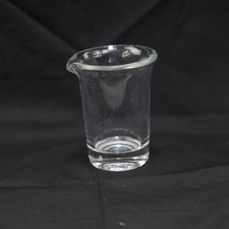 Beaker Vase - Etsy
