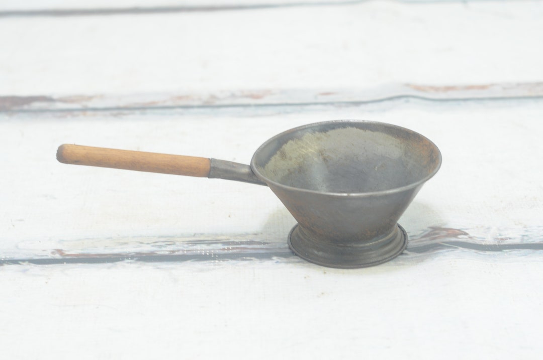 Antique . Tin Kitchen Sifter Sieve Funnel Cream Separator Primitive ...