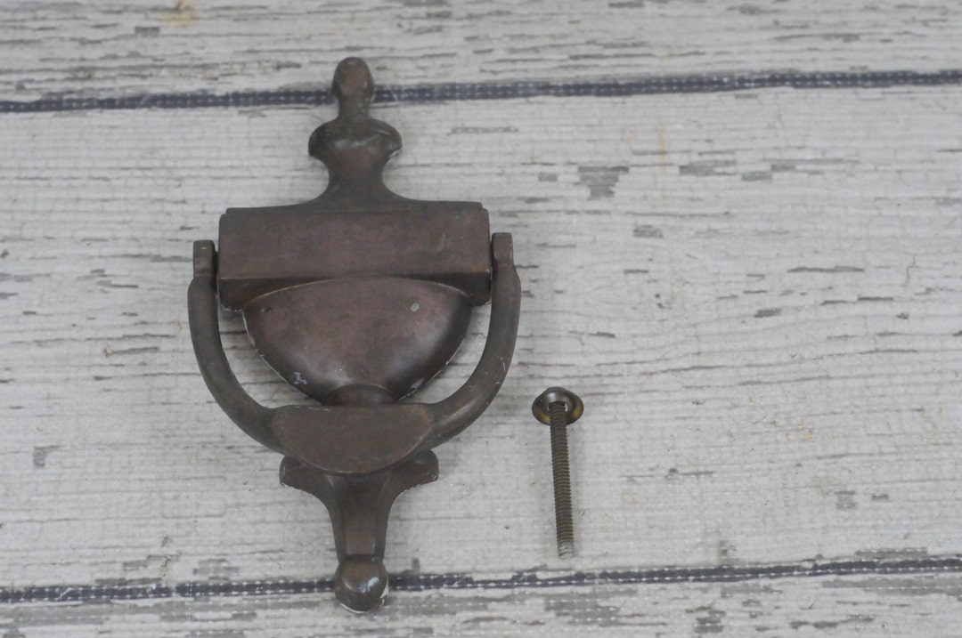 Vintage . Traditional Brass Door Knocker - Etsy