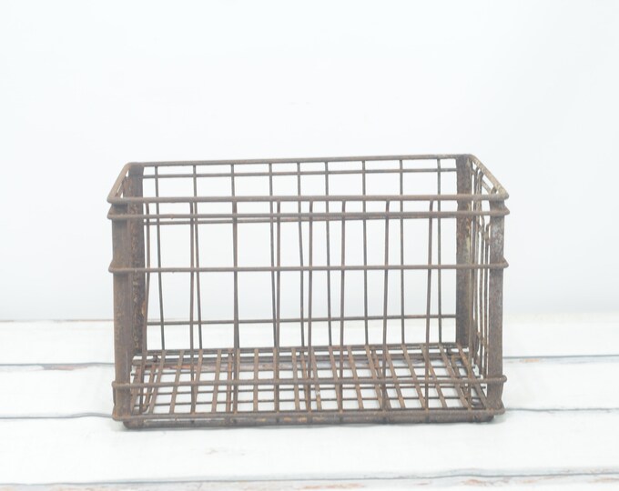 Wire . Milk Crate Heavy Bordens Wire Crate Metal Milk Crate 1963 Milk ...