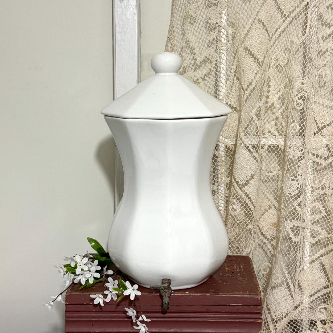 Vintage Wall Mounted Lavabo White Porcelain Ceramic Water Wall Basin ...