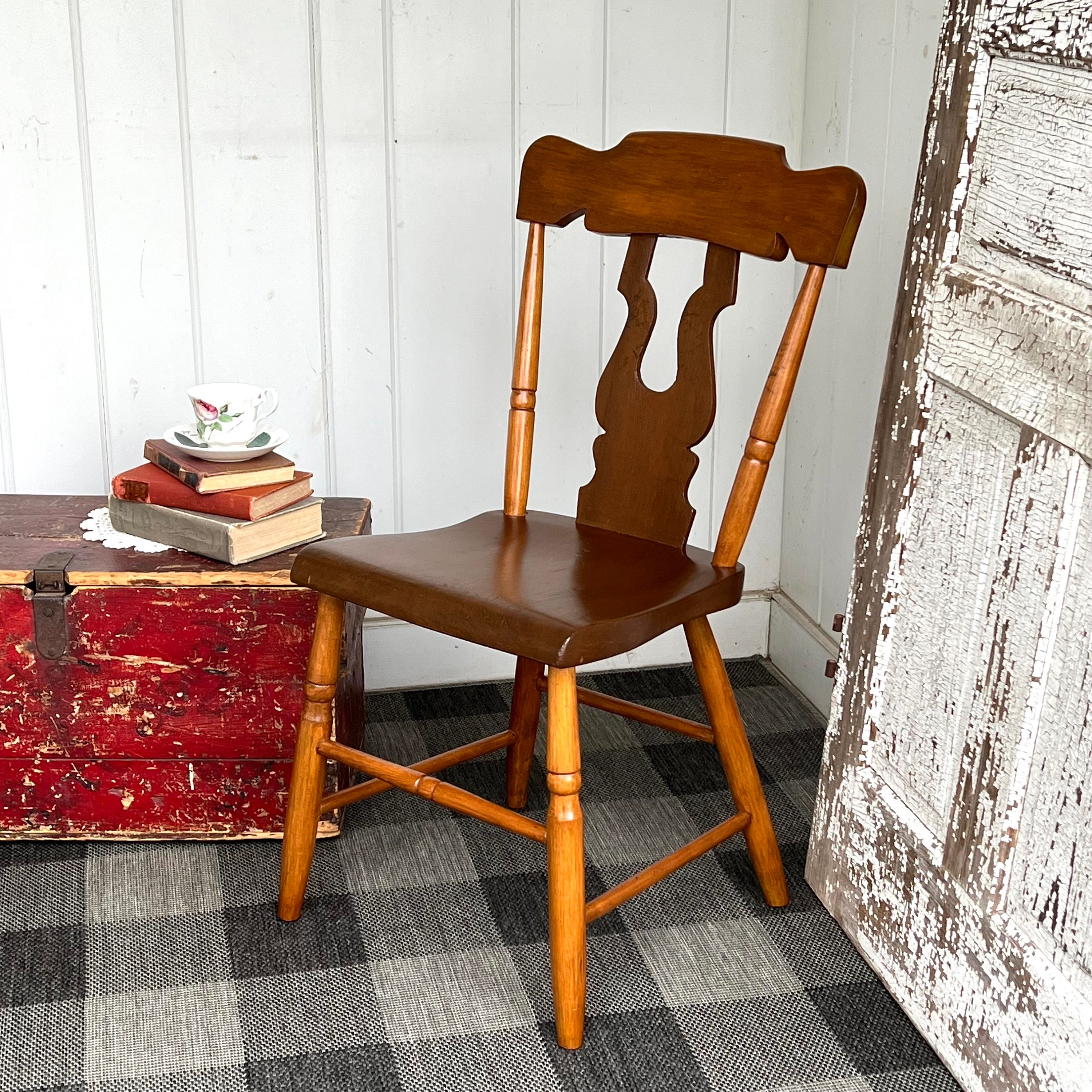 1 Vintage Wooden Fiddle back Chair Primitive Farmhouse Country Kitchen Plank Seat Chair Price for One 3 Available Etsy