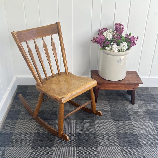 Antique Spindle Back Rocking Chair - Etsy