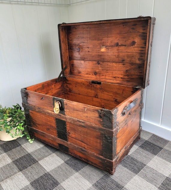 Antique Steamer Trunk Large 36 Wide X 21 1 2 Deep X 25 1 2 Tall Etsy