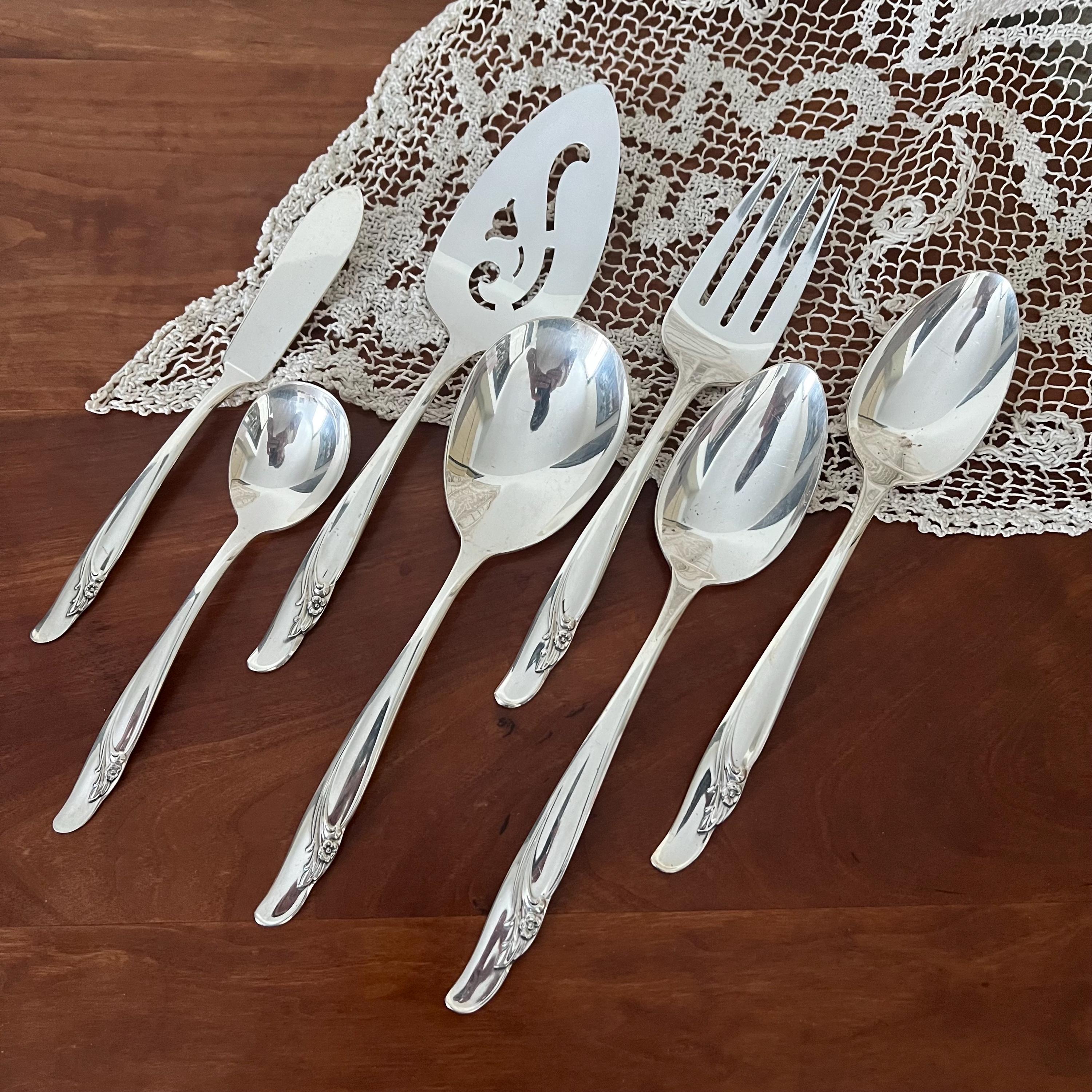 54 Pc Exquisite Pattern Silverplate by International Silver Rogers Bros ...