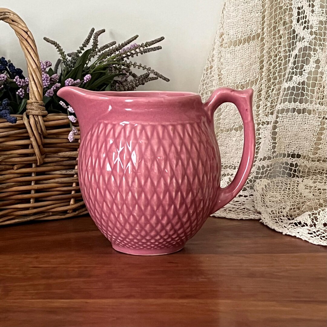 Vintage Hull Pitcher B7-1qt, Round, Pink 7 3/4" Tall X 5 1/2" Wide Made ...