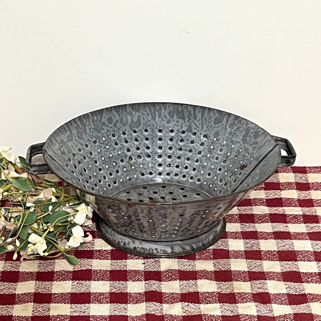Vintage Graniteware Enameled Metal Colander Blue Gray Chippy Patina 11 ...