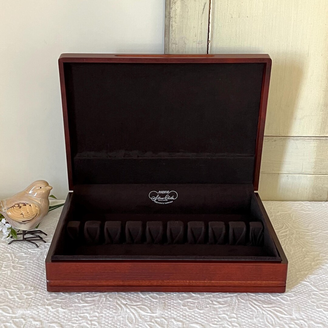 Silverware Chest, Lined W Brown Tarnish Resistant Silver Cloth ...