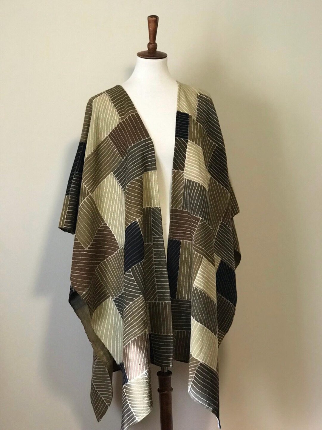 Modern Mudcloth Ruana, Bogolan Wrap, Mudcloth Shawl, Unique Green ...