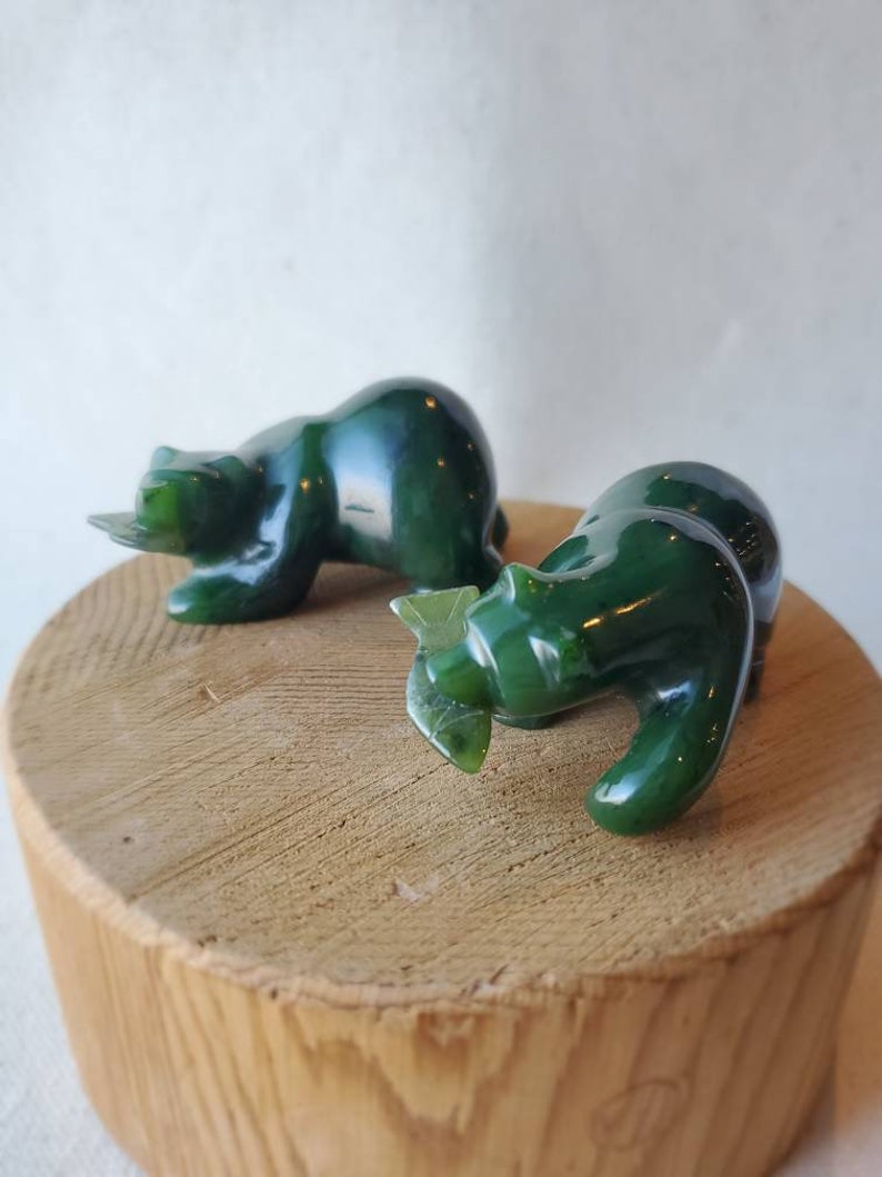 Green Nephrite Jade Bear Head Turn Carved Jade Bear - Etsy