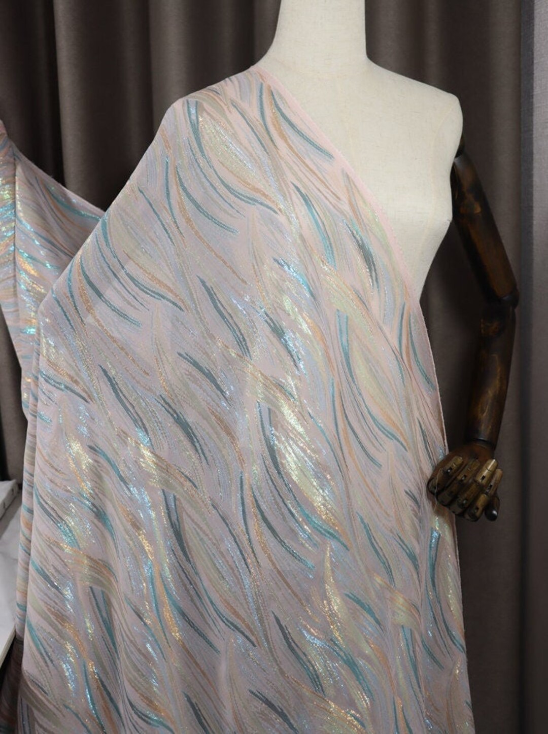 SHUIBOWEN 11 Momme Golden Thread Weave Silk Georgette Fabric 140cm Wide ...