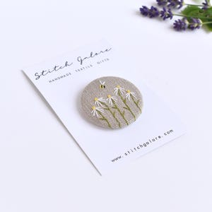 Embroidered Daisy Pin Badge, Daisy Brooch, Daisy Badge, Embroidered ...