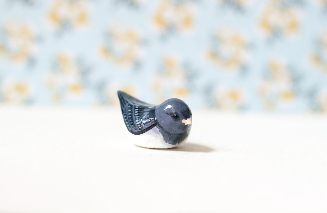 Dark Eyed Junco Miniature | Bird Figurine | Songbird Figurine - Etsy