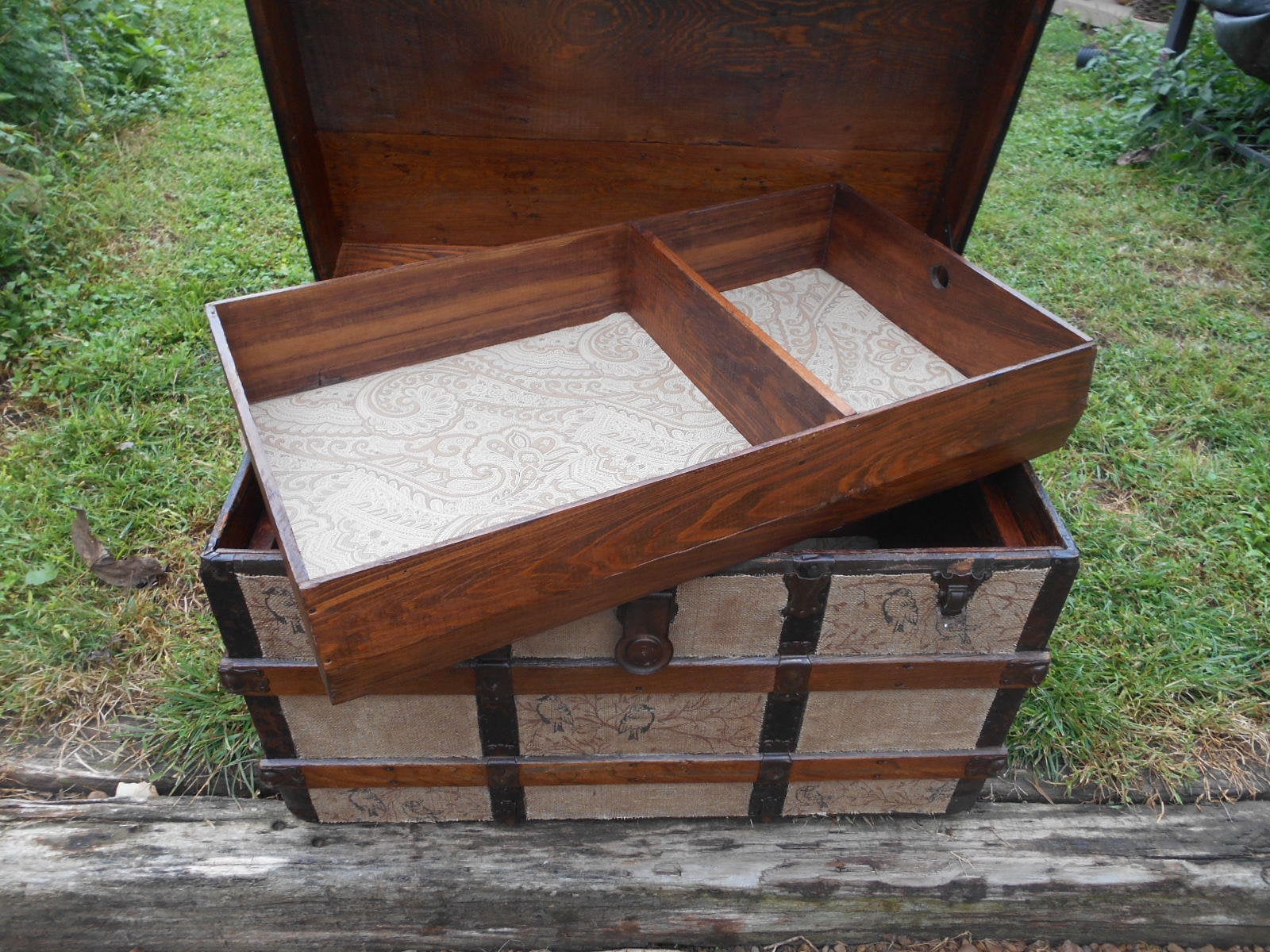 Repurposed Steamer Trunk Coffee Table Entertainment Center Storage ...