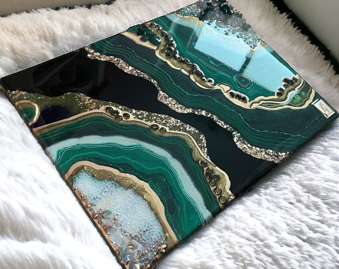 Emerald Green Geode Painting| 16“ X 20“ Resin Geode Painting| Green ...