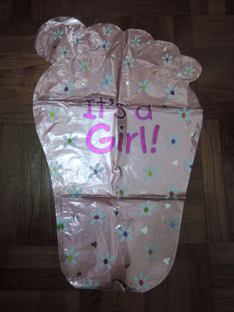 Baby Foot Balloons - HUGE 28 Inch Balloon It is a Boy or a Girl ...