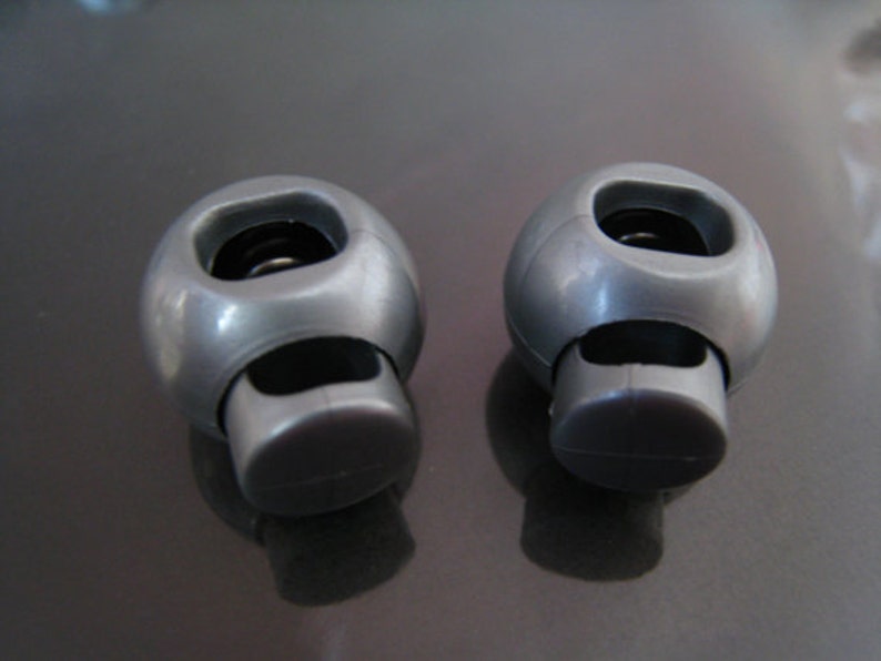Finding - 2 Pcs Grey Plastic Round Ball Buckle Clamp End Lock Cord With ...