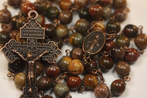 Personalized LGBTQ Pride Flag Rosary for LGBTQ Catholics made - Etsy Canada