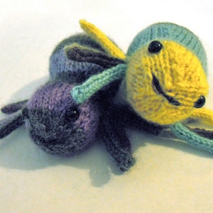 Stripy Sock Yarn Spider | Hand Knit Toy | Knitting Pattern - Etsy