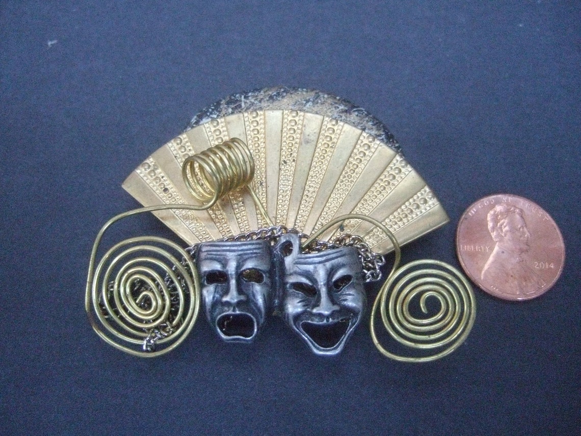 Unique Comedy & Tragedy Thespian Mask Brooch - Etsy