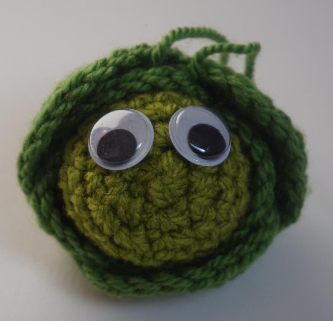 Crochet Christmas Bauble / Ornament Sprouts - Etsy