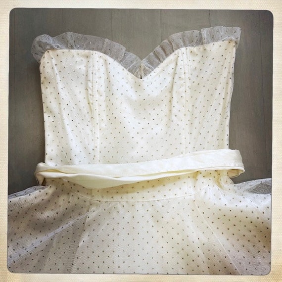 Beautiful SHEER Metallic Silver Polka Dot Tulle Vinta… - Gem